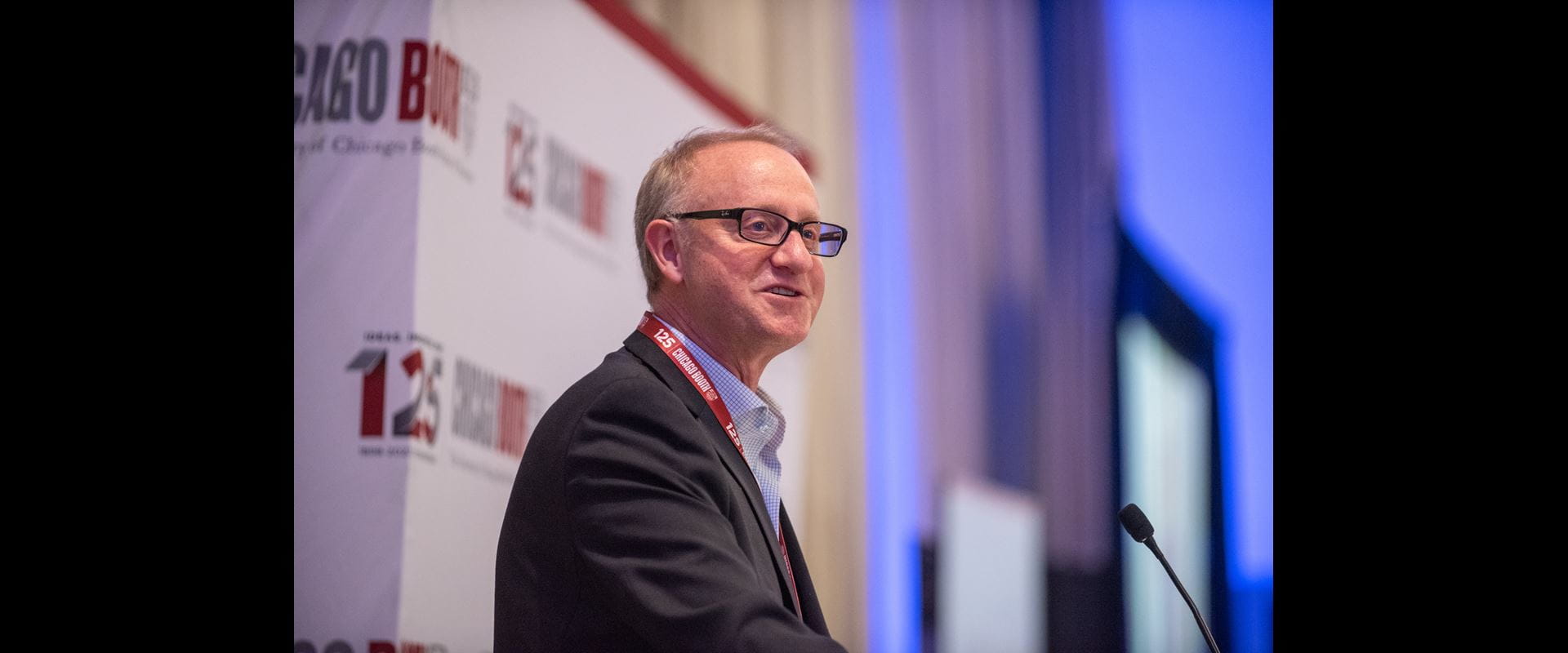 Booth Faculty's Summer Reading List 2025 | The University of Chicago ...