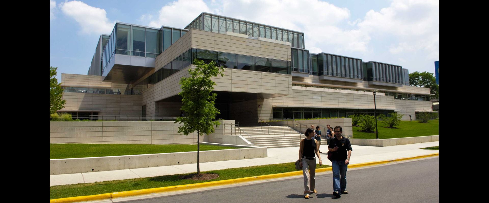 Campus Lab - Roman Family Center | Chicago Booth