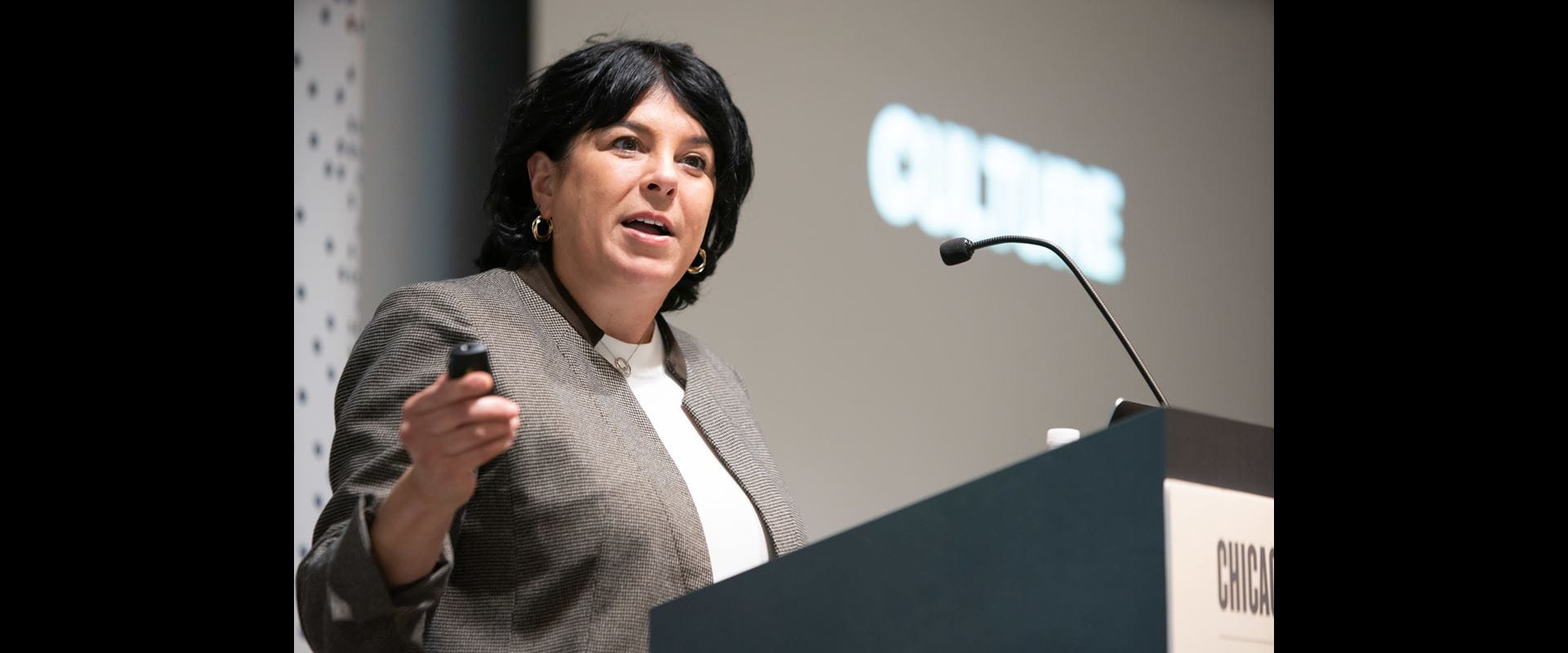 Think Better with Michele Gelfand - Roman Family Center | Chicago Booth