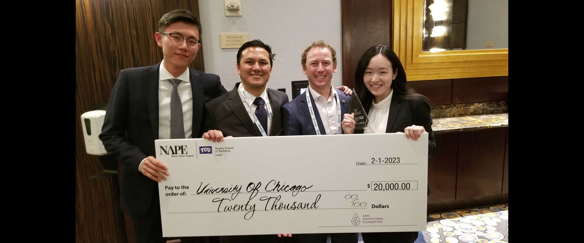 Booth students win top prize in energy case competition - Rustandy ...