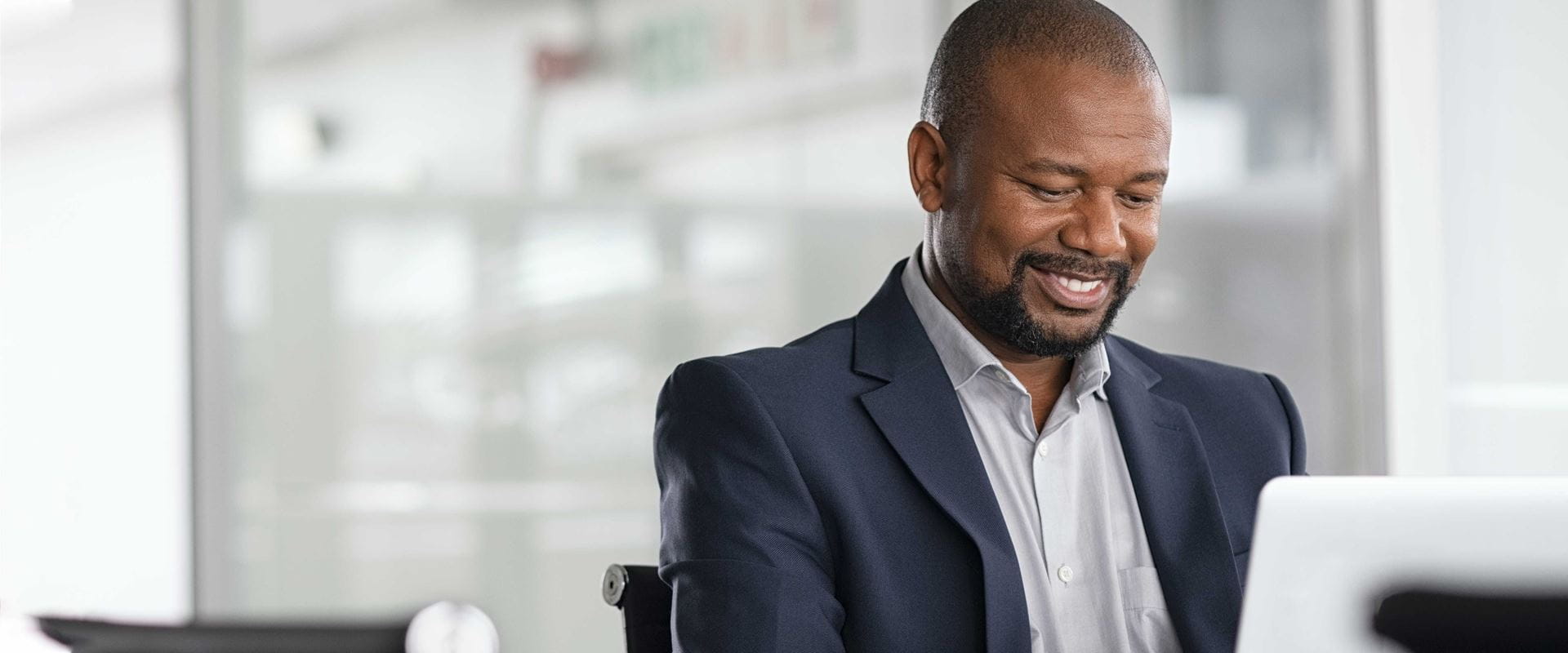 Executive MBA Application Process | The University of Chicago Booth ...